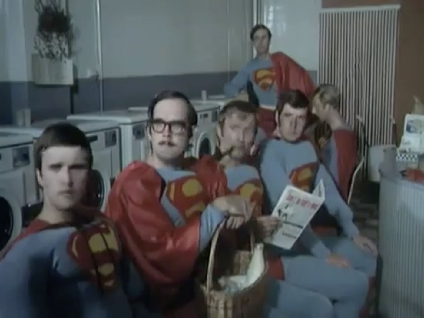 モンティ・パイソンの自転車修理マン – Critical Cycling